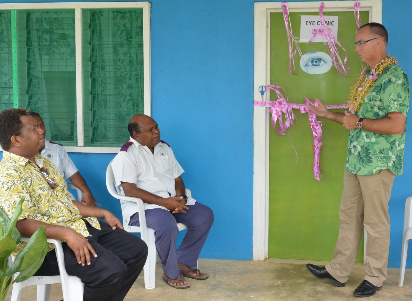 NEW ALVARO DE MENDANA MONUMENT UNVEILED IN HONIARA - Solomon Islands ...